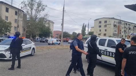 ვრცელდება გორში მიმდინარე სპეცოპერაციის კადრები რას წერს ჟურნალისტი ადგილიდან ახალი ამბების