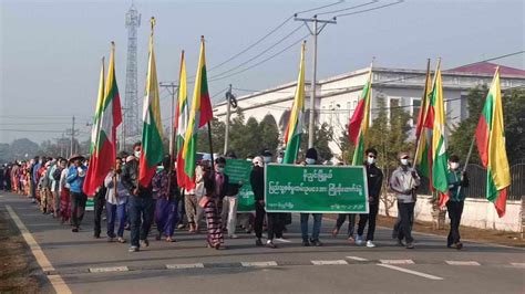 ပန်ဝါမှာ လုံခြုံရေးအပြည့်နဲ့ စစ်တပ်ထာက်ခံပွဲကျင်းပ Kachin News Group