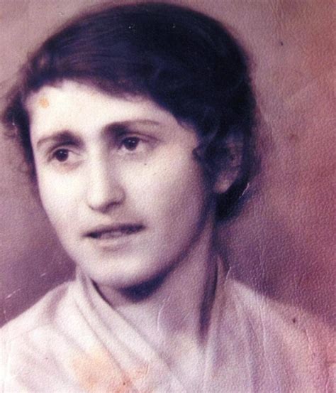 „ვახუშტი კოტეტიშვილის სახლთან ერთად მამის ლექსებიც დაიფერფლა“… Kvira Ge