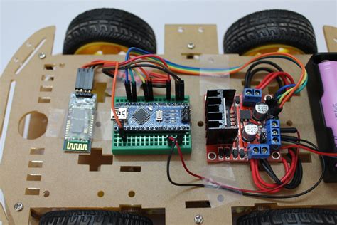 Как сделать машинку на радиоуправлении Ардуино через Bluetooth своими руками