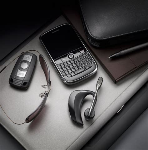 Plantronics Voyager PRO Bluetooth Headset Blue Tooth Mouse Tech