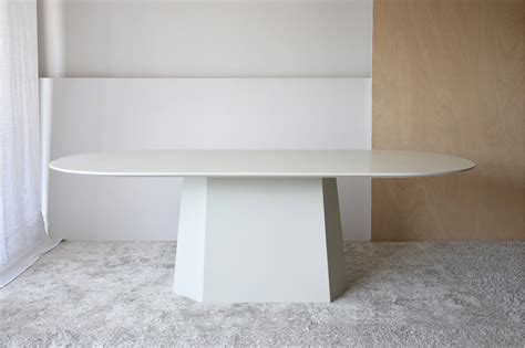 სასადილო მაგიდა Interiorismo