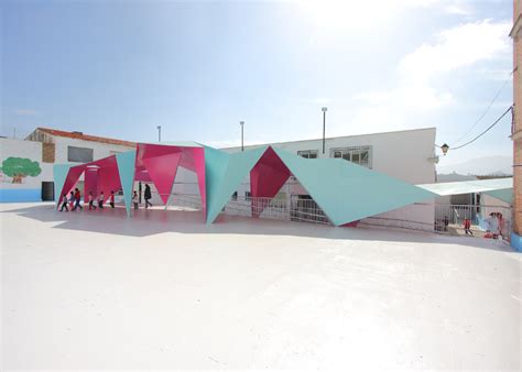 Julio Barreno Gutiérrez Erects Steel Awning Over A Playground