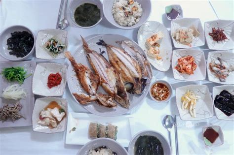 강원도 주문진 수산시장 맛집 주문진 남매식당 한정식 백반 홍합밥 생선구이가 예술 네이버 블로그