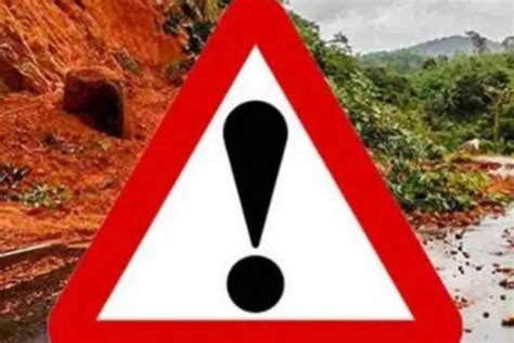 දිස්ත්‍රික්ක තුනකට නායයෑම් අනතුරු ඇගවීම් ගගන