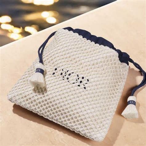 Dior 巾着 ポーチ ノベルティ メルカリ