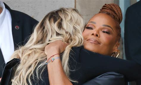 Janet Jackson Gruaige Ceartais Fileata Michael Jackson Is A Legend