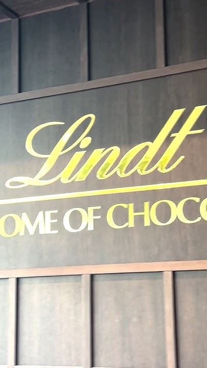 اومدیم کارخونه شکلات سازی لیندت🍫 Youtube