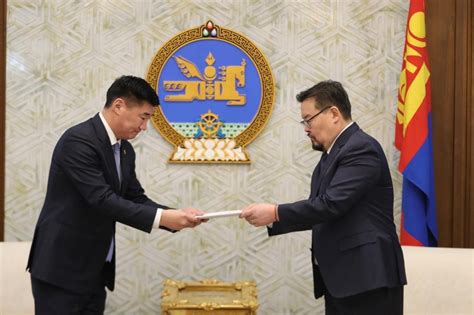 Төмөр замын тээврийн тухай хуулийн шинэчилсэн найруулгыг өргөн мэдүүллээ