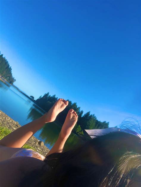 Lovely Lorelei Aka Kelly S Toes Coed Feet Social Media Feet