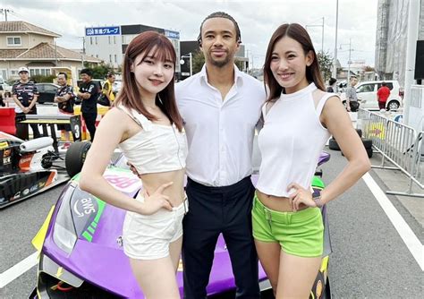 Japans Best Race Queens Were All There Costumes And Daring Outfits Of The Beautiful Women Who