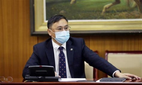 Ж Чинбүрэн санал гаргаж 3 дугаар ангиас нь анги хэл заах заалт хасагдлаа