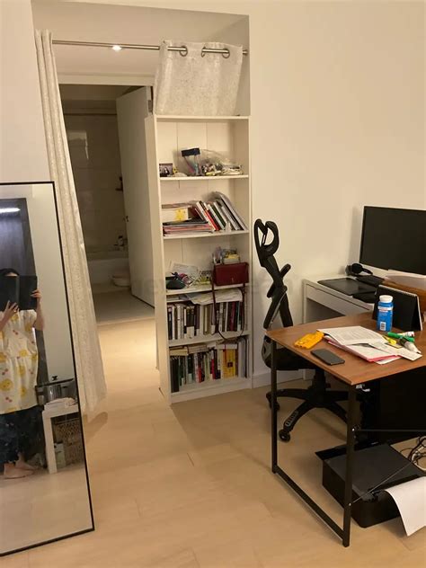 무빙세일 책상 책장 모니터