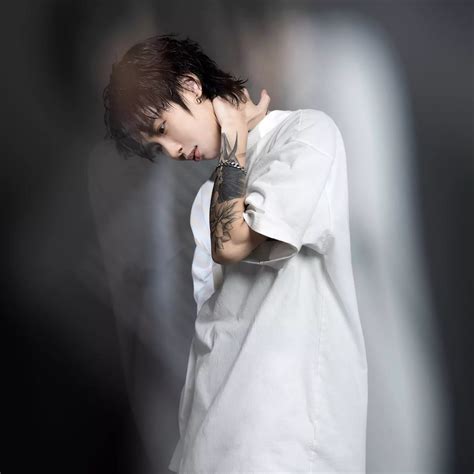 Holoface 照相館 韓式證件照｜求職照｜肖像形象照｜大頭照｜空服應試｜商業攝影