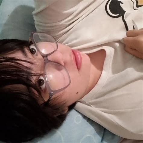 𝐯𝐢𝐫𝐮𝐬 virus z x Threads Say more