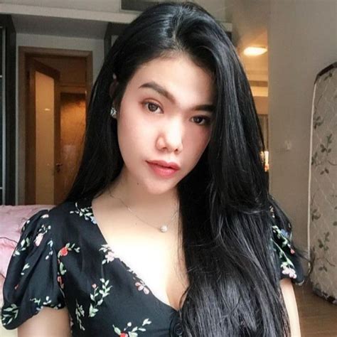Independent And Cute Girl Singapore