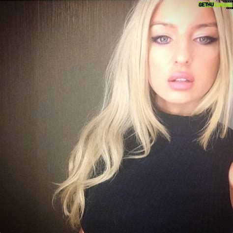 Chloe Arrowsmith Wiki Biography Age Gallery Spouse And More