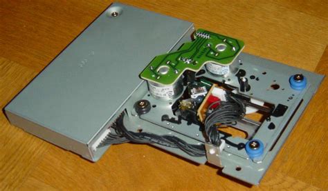 Universal Knowledge CD ROM