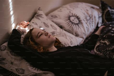 Fakta Introvert Yang Menarik Untuk Diketahui Kumparan Com