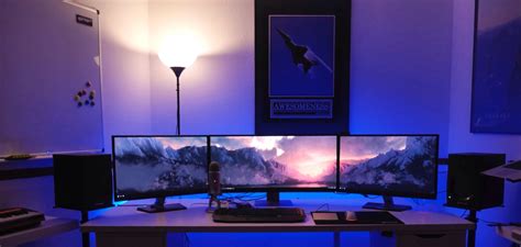 Triple Monitor Setup