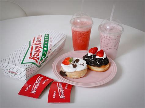 크리스피크림 도넛 스트로베리 프렌즈 도넛과 딸기시즌 음료 맛보기 네이버 블로그