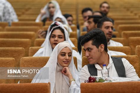 عکس تصاویر جالب ازدواج دانشجویی؛ از سلفی گرفتن تا حرف‌های در گوشی