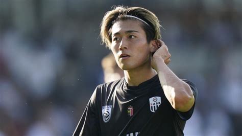【顔画像】中村敬斗はイケメン過ぎると評判！彼女はハーフ、結婚相手は外国人で嫁はオーストリアの可能性？