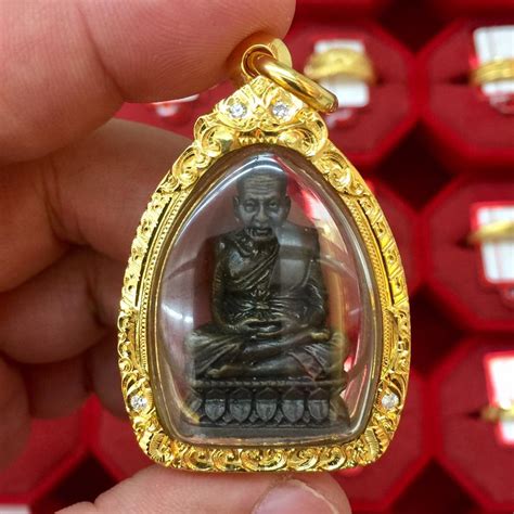 ตลับทองคำแท้ ฝังเ ห้างทองซาเสี่ย กรอบพระ By โต้ง ซาเสี่ย