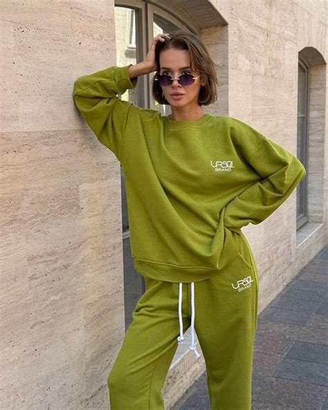 Спортивний костюм двійка Корсика жіночий кофта штани тринитка петля Фісташка