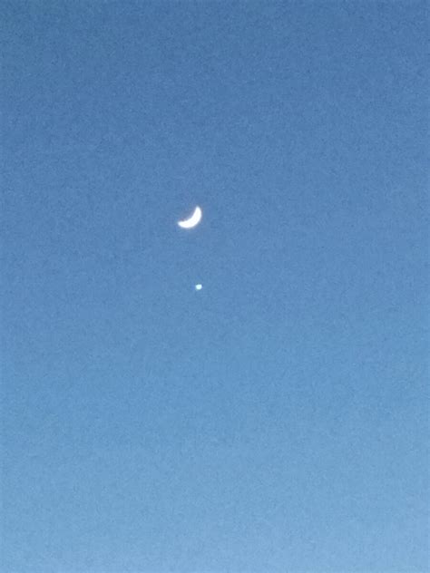 Что за странная звезда рядом с Луной Венера под Луной 23 апреля Психолог Иван Матрёнин Дзен