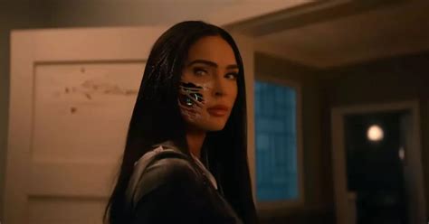 Megan Fox Strips To Sizzling Black Underwear Set In Saucy Scenes For New Film Daily Star