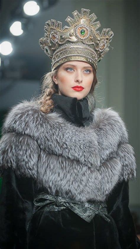 À la Russe. Russian style, russian girls, russian beauty. Fur. Crown ...
