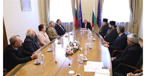 Служебният премиер Главчев се срещна с представители на Националния съвет на религиозните