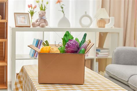 테이블 위의 상자에 담긴 과일과 야채 사진 무료 다운로드 Lovepik