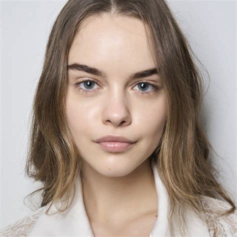 ألوان الشفاه الطبيعية رفيقتك الدائمة أثناء ممارستك الرياضة إليك طرق