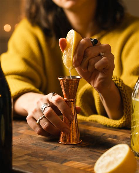 Bizzy Izzy Highball A Unique Cocktail Recipe And Its History