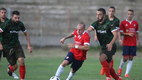 Оставки в Марек Янек и Анжело аут от клуба