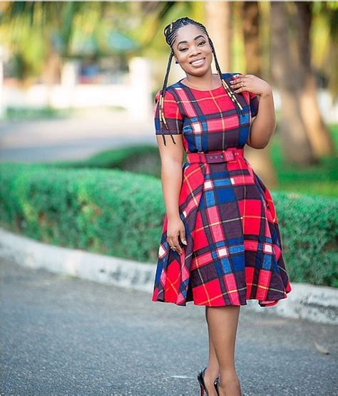 Moesha Boduong Welcomes 2018 With New Suv