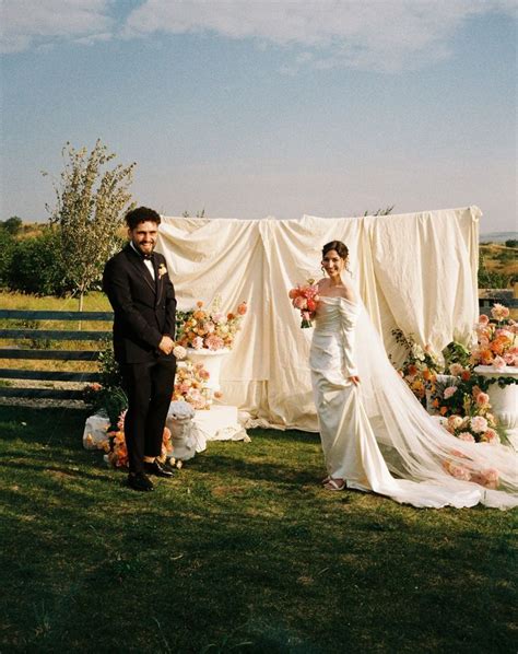 Наша тёплая свадьба на загородной ферме Wedding Alter Flowers