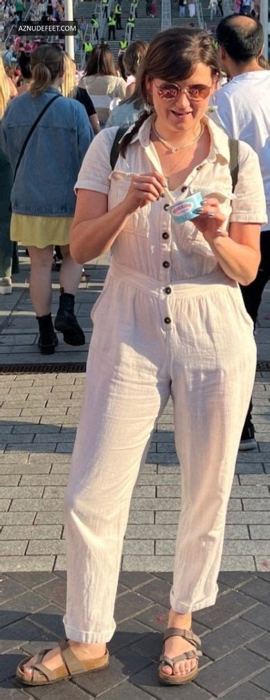 Becky Smethurst Feet Aznudefeet