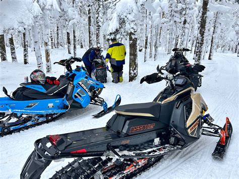 2024 Polaris Switchback Assault 146