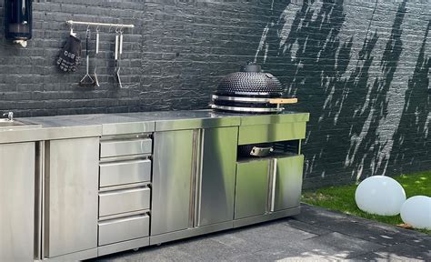 Kamado grill