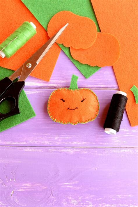 Halloween Felt Crafts 59 Projects And 21 Free Patterns Sewists Lab