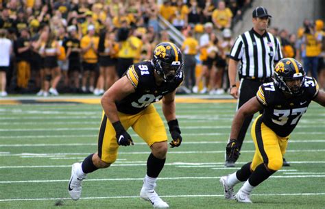 Lukas Van Ness Focusing On Rebounding After Loss To Cyclones Stay