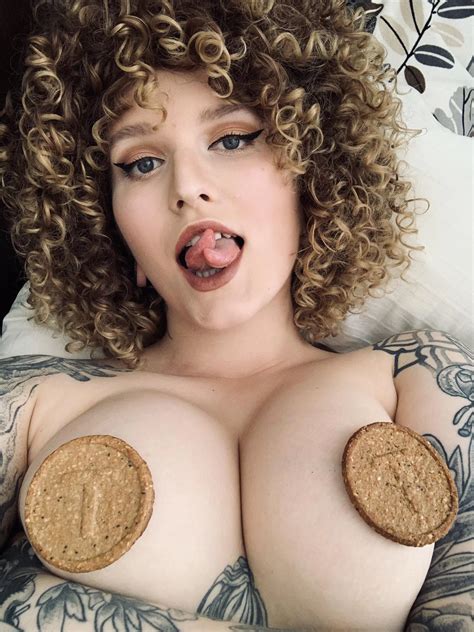 Wanna Remove The Cookie Nudes By Sasharedkaya