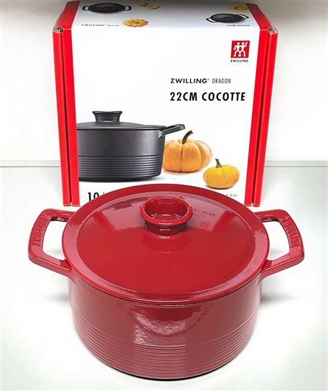 珐琅铸铁锅双立人珐琅铸铁锅大山谷图库