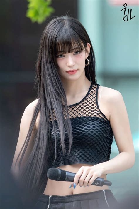 Pin By ˖࣪ ୨୧dez୨୧ ˖࣪ On Fromis9 Kpop Girls Chaeyeon Fromis 9 Chaeyoung