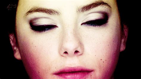 Niall Horan Eyes Close Up 