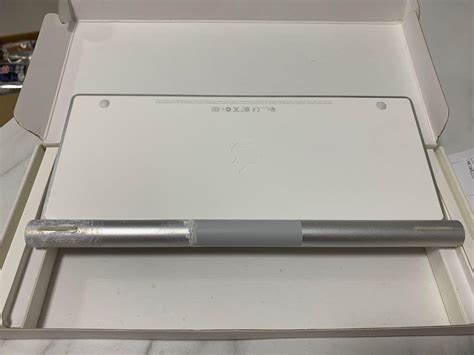 Apple Wireless Keyboard A1314 With Battery Corrosion Computers And Tech Parts And Accessories