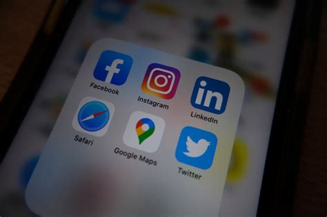 Advantages And Disadvantages Of Using Linkedin Style With Glamour